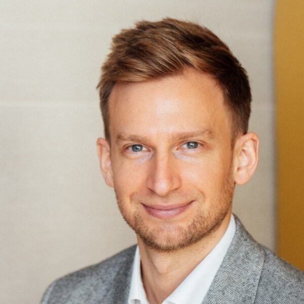 About - Staffscanner